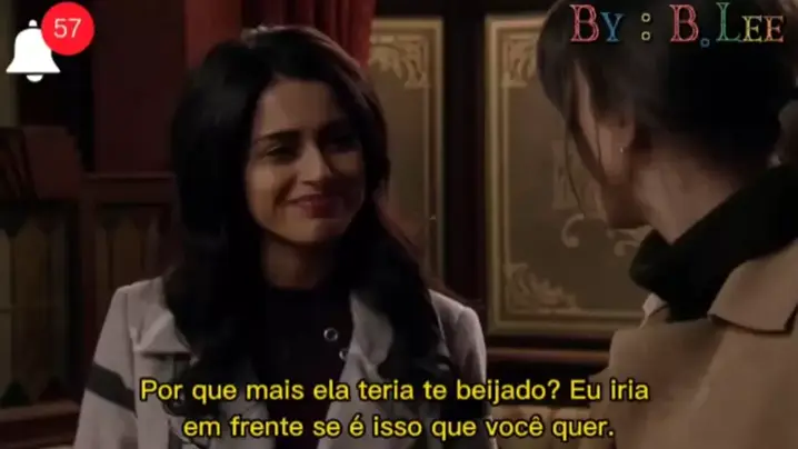 Coronation Street - Rana & Sophie conversando